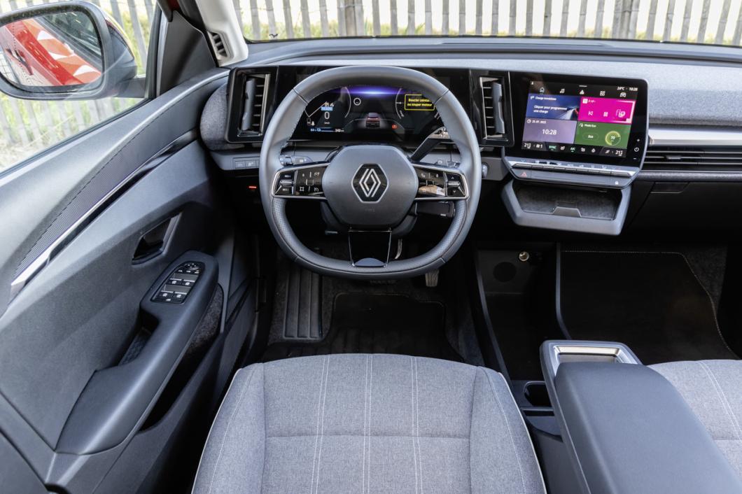 Nouvelle Renault 5 (2024). 1res images de l’intérieur de la citadine électrique