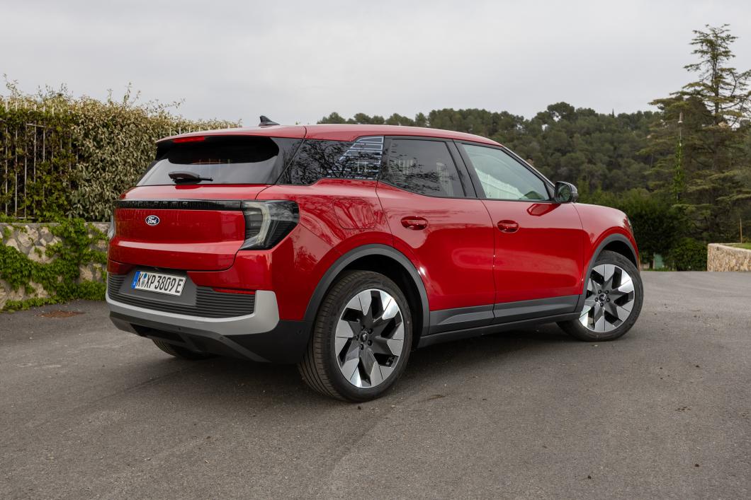 Ford Explorer (2024). Le SUV électrique face aux Scénic, e-3008 et ...