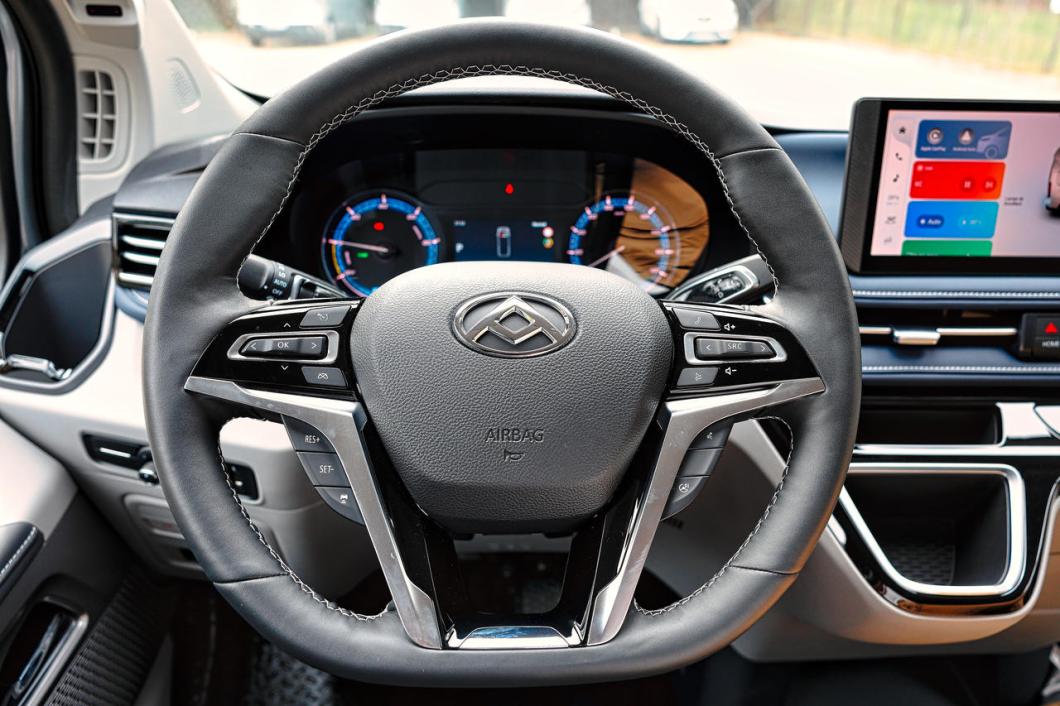 Essai Maxus eDeliver 7. Ce fourgon chinois est un sérieux concurrent