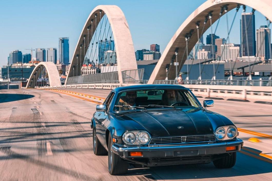 TWR Supercat (2024). Cette Jaguar XJS restomod adopte un V12 de plus de ...