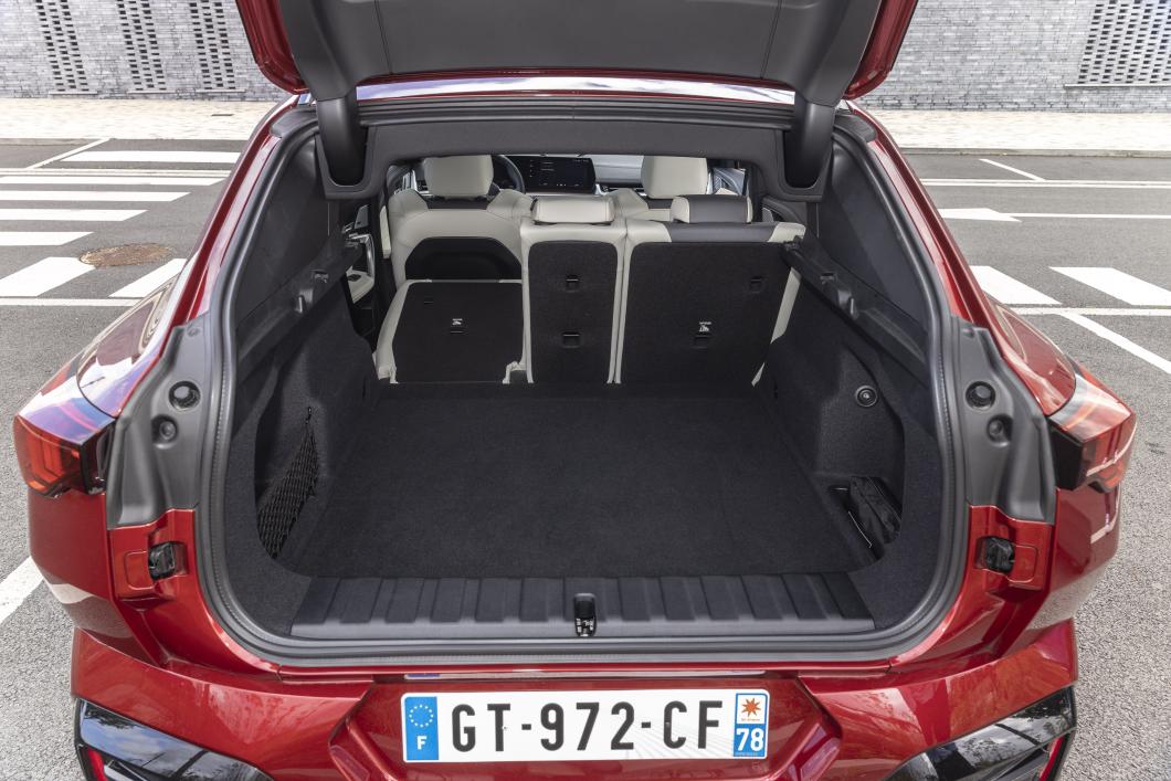 Essai comparatif. Le Renault Rafale (2024) défie le BMW X2