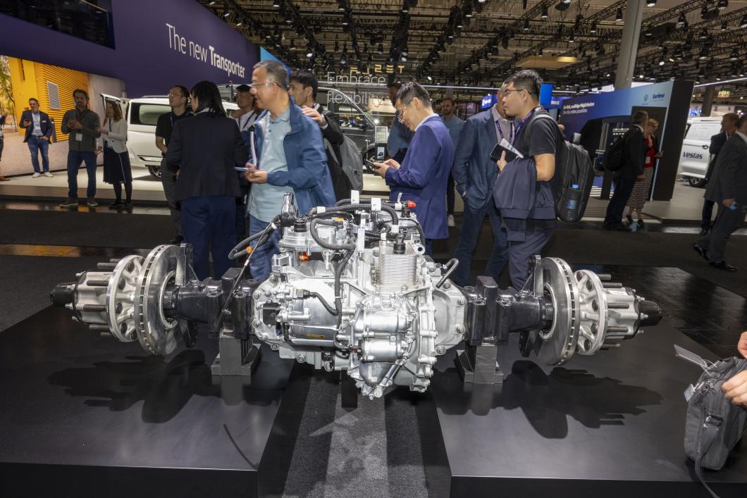 Tesla Semi (2027). L'Europe dans le viseur du poids lourd électrique ...