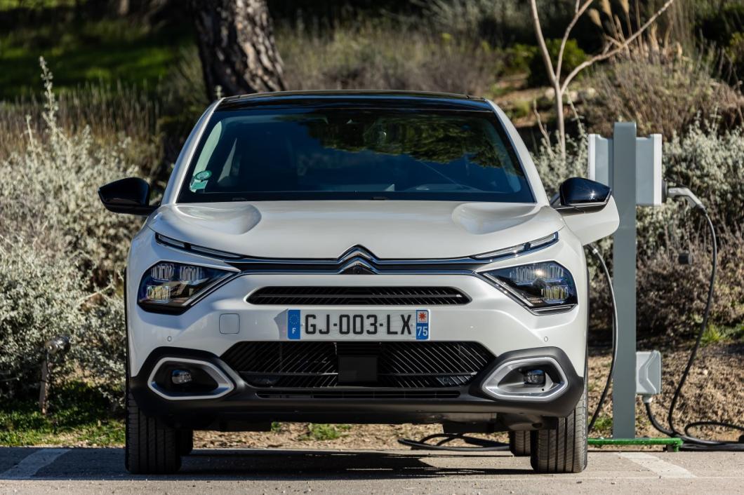 Citroën C4 et C4 X (2024). Bienvenue à bord des berlines restylées