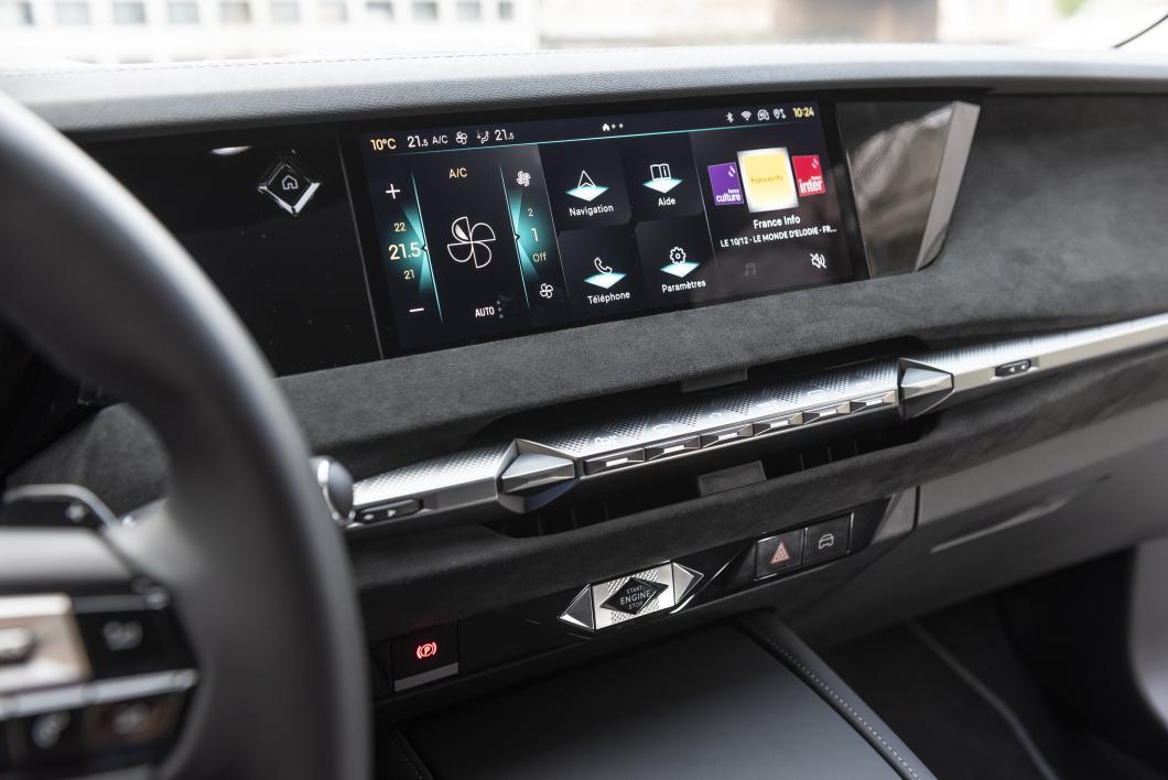 Essai DS 4 Hybride 136 ch (2025) : tout en douceur