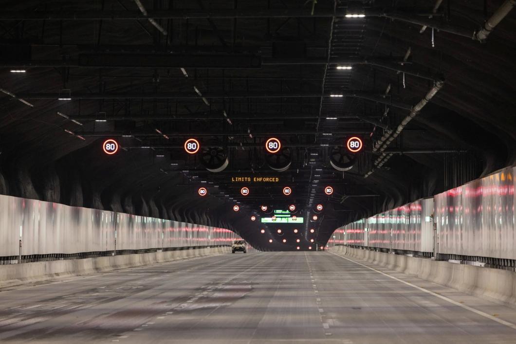 Quels sont les 15 tunnels routiers les plus longs du monde