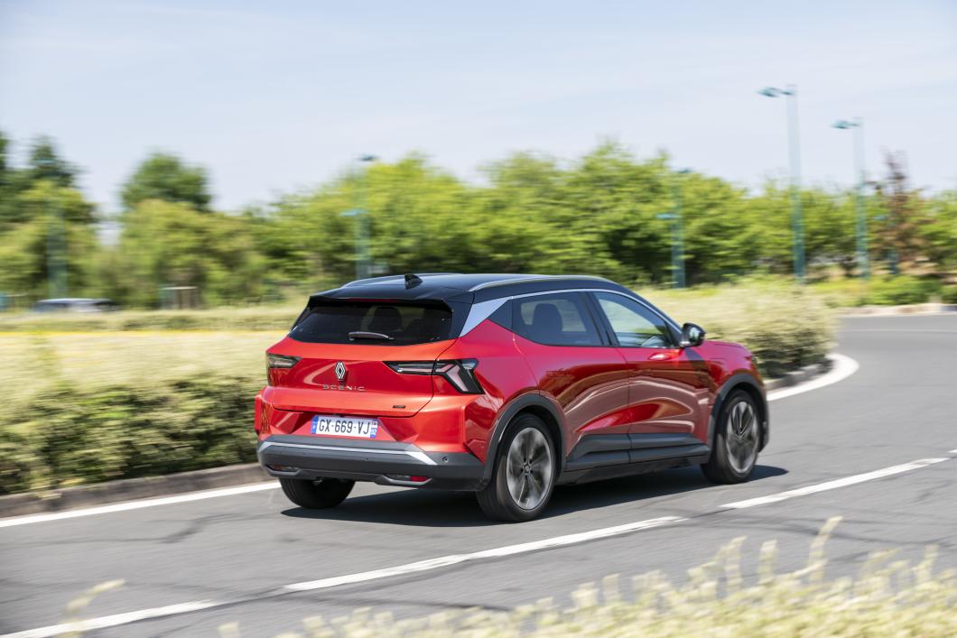 Nouveau Mitsubishi Eclipse Cross (2025). Le SUV désormais électrique et ...