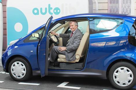 Bolloré précise ses ambitions pour la voiture électrique
