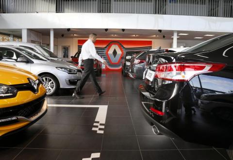 Le concessionnaire pense-t-il comme son client ou son constructeur