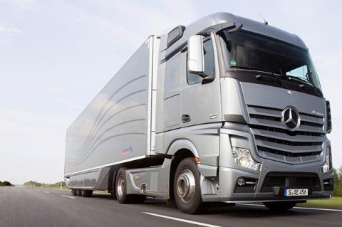 Les constructeurs de poids lourds paieront cher leur entente