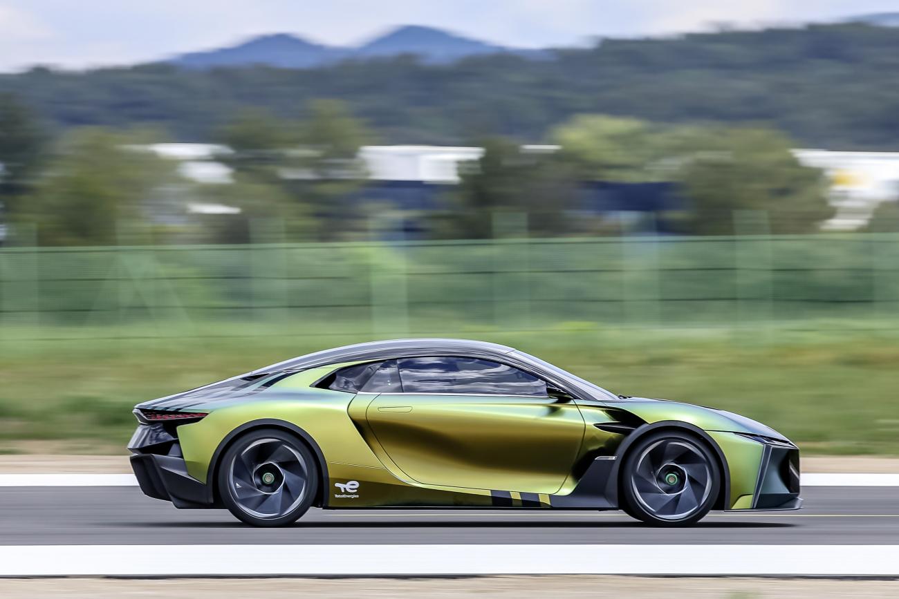 DS E-Tense Performance : au volant du puissant concept électrique de DS