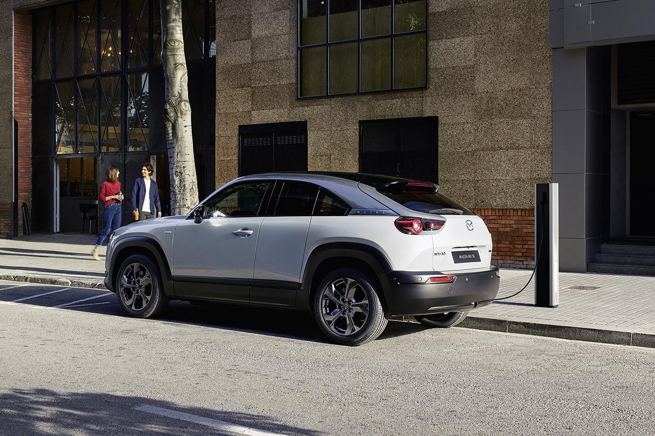 Photo 2 - Mazda MX-30 recharge - Mazda MX-30 (2022). Optimisation de la ...