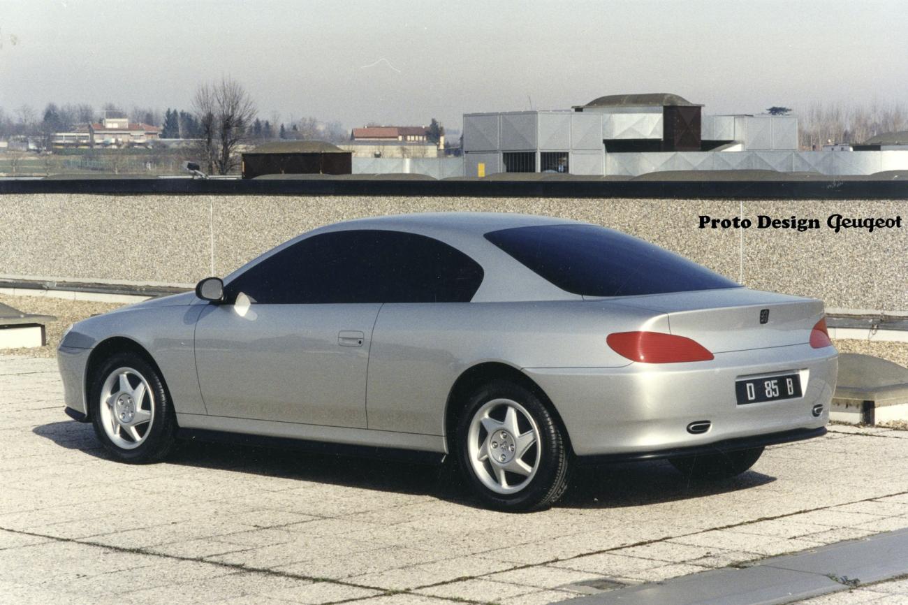Photo 10 - Peugeot 406 Coupé maquette stade avancé - Peugeot 406 Coupé ...