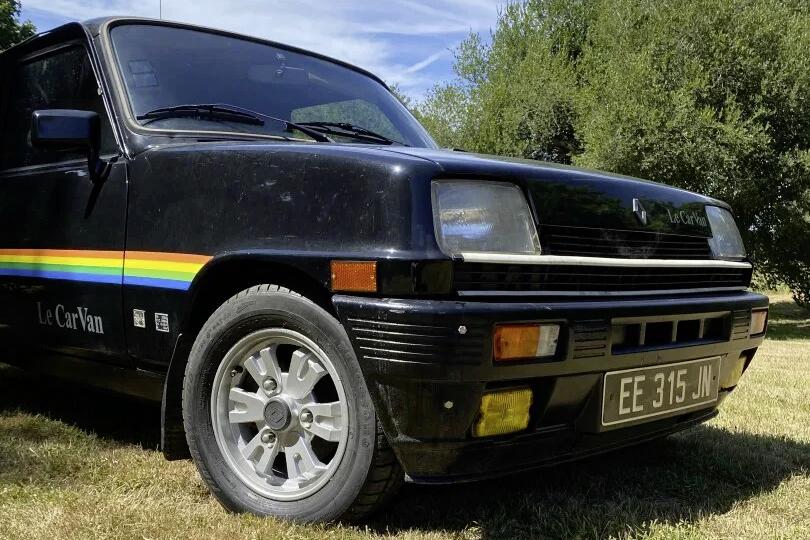 Diaporama et photos - Renault 5. Une rare version Le Car Van à vendre ...
