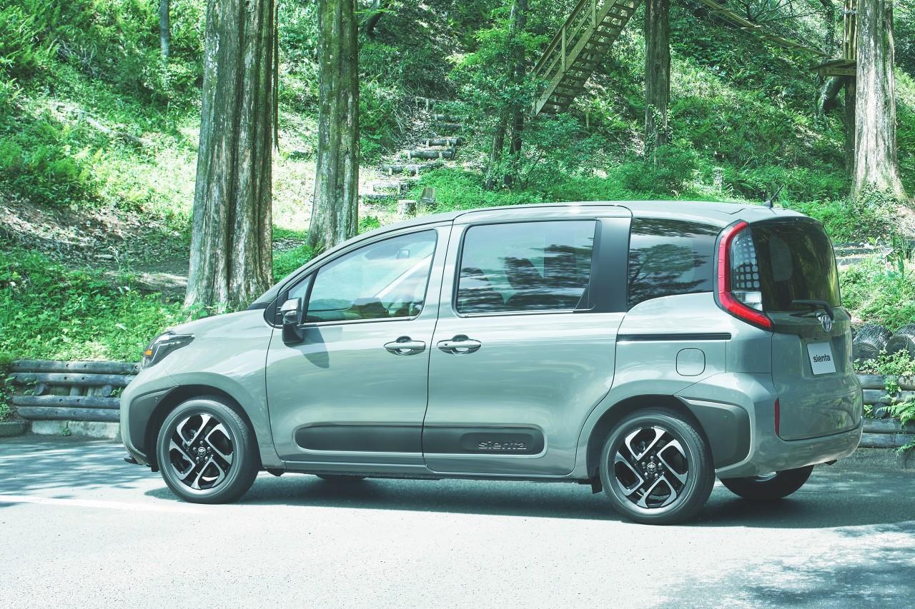 Diaporama et photos - Toyota Sienta (2022). Le minispace aux faux airs ...