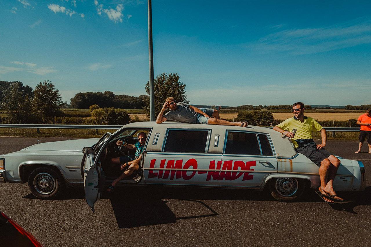 Photo 21 - Garbage run limousine - Carbage Run. Un road trip en ...