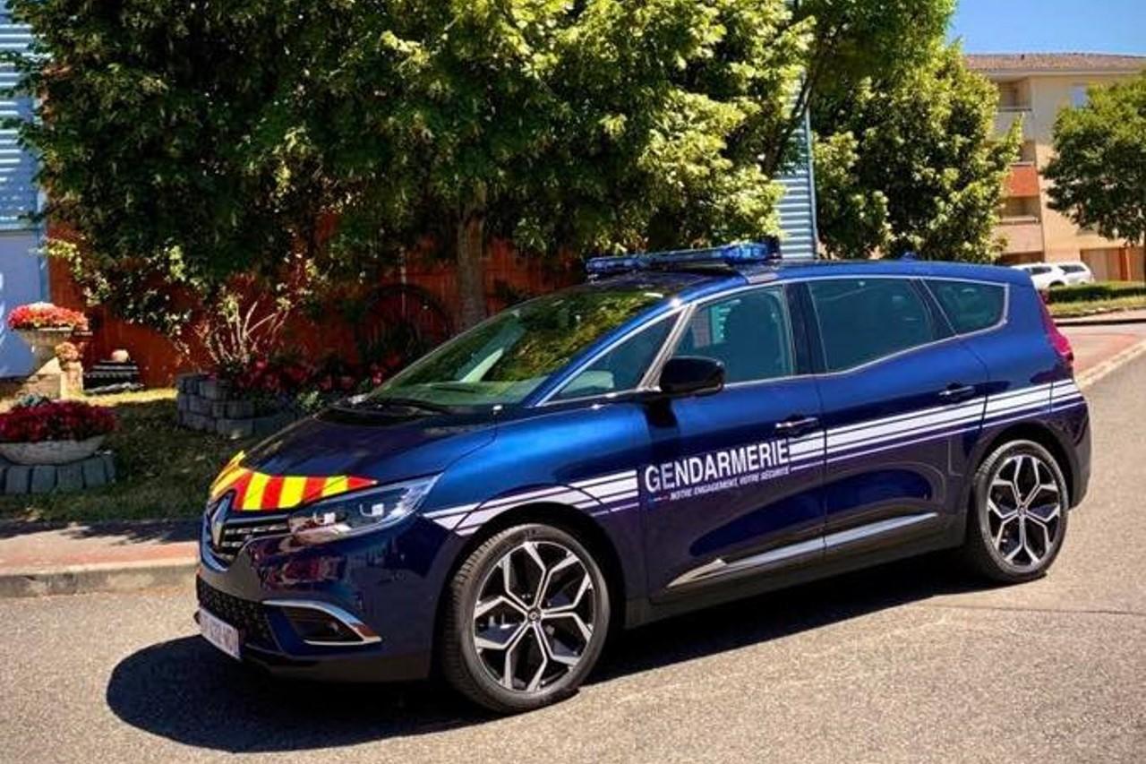 800 Renault Grand Scénic pour la Gendarmerie