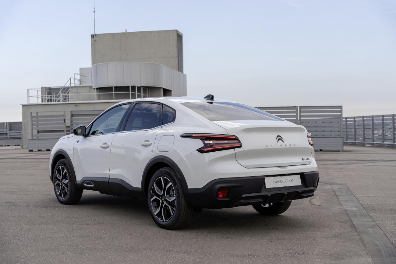 Prix, gamme et équipements des Citroën C4X et ë-C4X