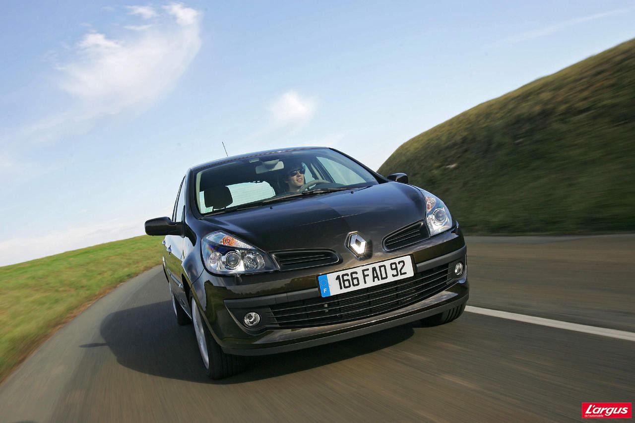 Photo 2 - renault clio 3 noir - ZFE. Quel est l’impact sur le ...