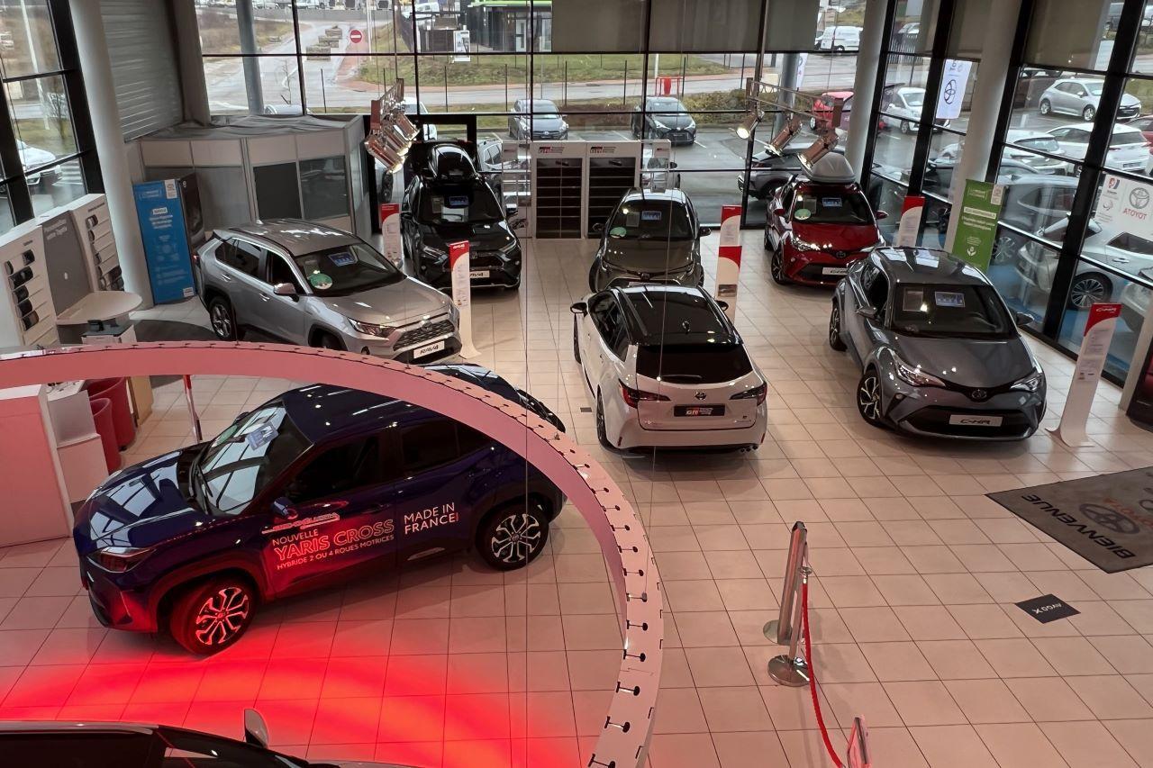 Diaporama et photos - Saga Éric Cheli. Toyota, une philosophie | L'Argus