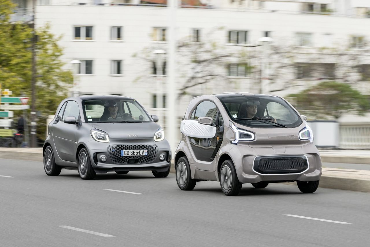 Essai comparatif : la citadine électrique XEV Yoyo défie la Smart EQ Fortwo