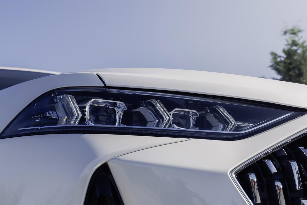 Photo 8 - phares Wey Coffee 01 2023 - Wey Coffee 01. Le plus luxueux des SUV chinois à l’essai
