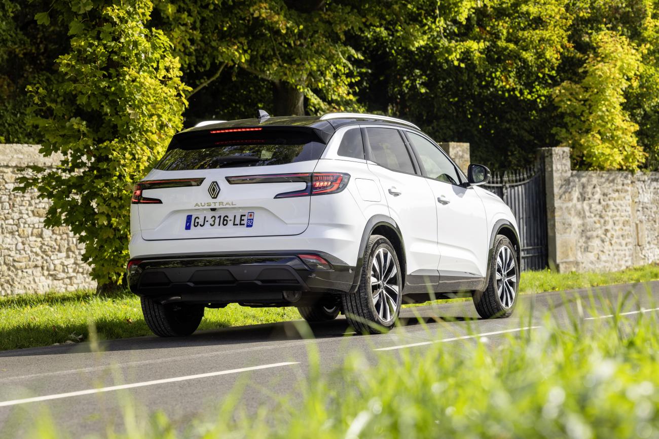 Photo 12 - Essai comparatif. Le Renault Austral défie le Citroën C5 ...