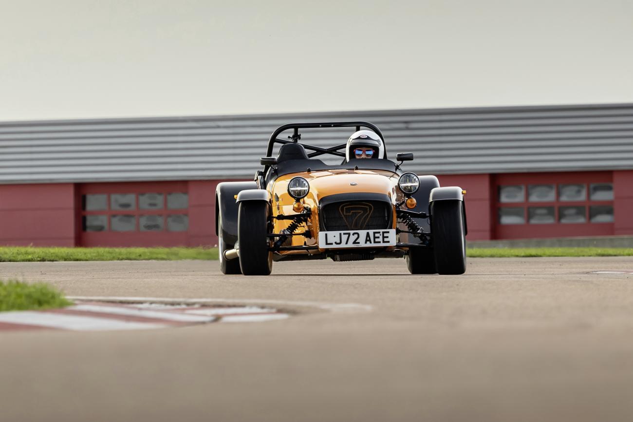 Photo 4 - Test circuit Caterham 340 2023 - Essai Caterham Seven 340 R ...
