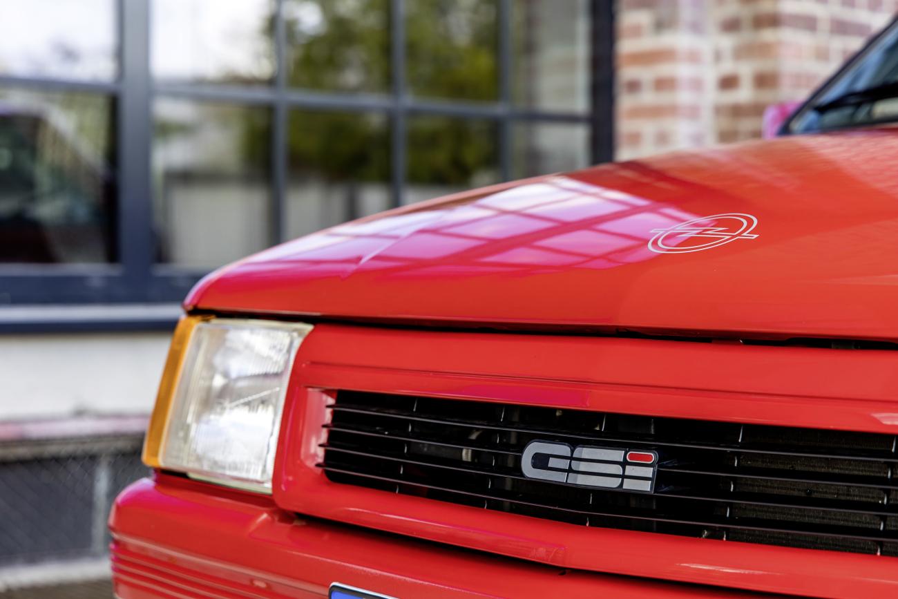 Photo 8 - Opel Corsa GSi calandre - Essai rétro Opel Corsa A GSi : 820 ...