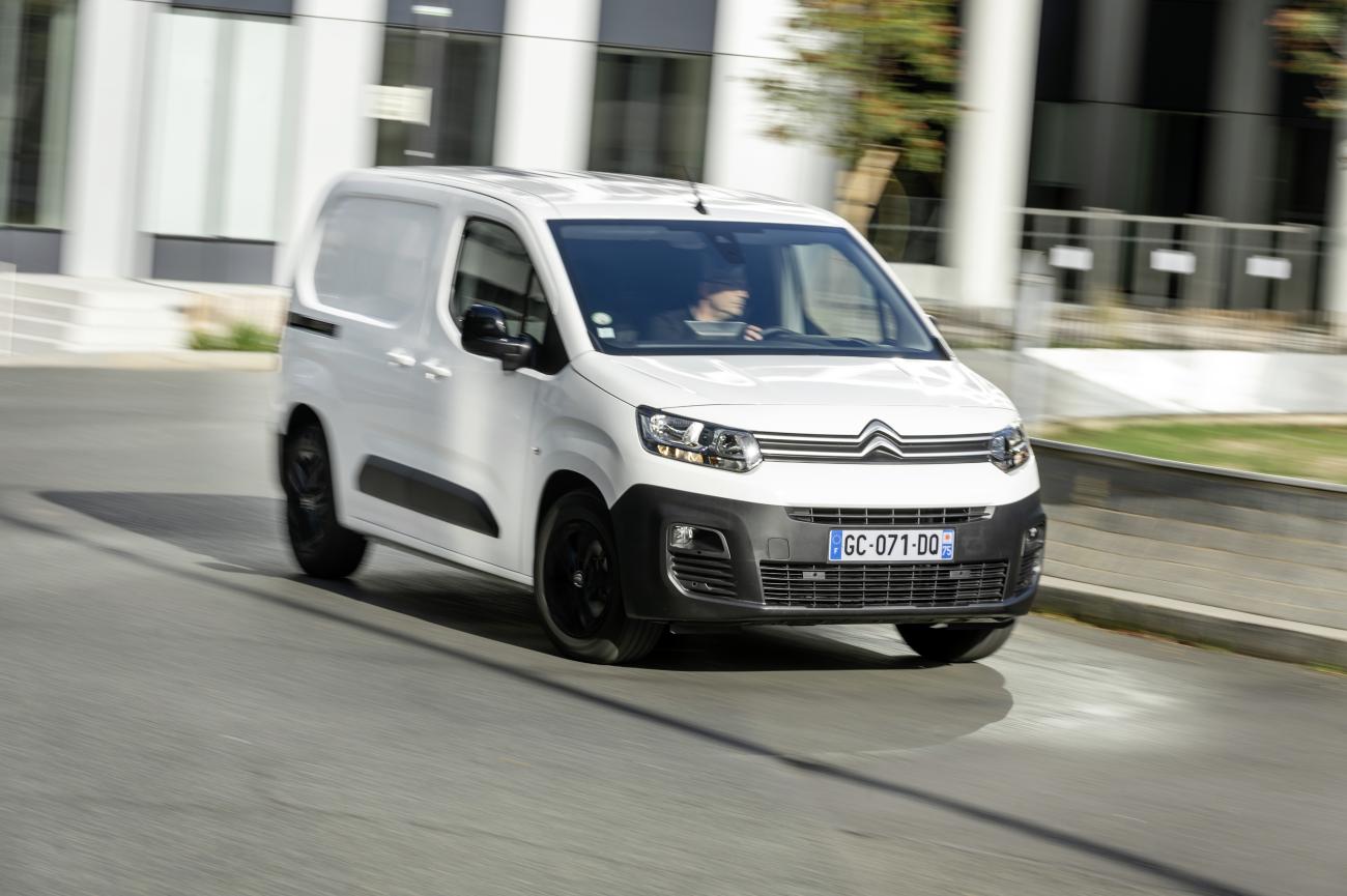 Photo 22 - Citroën ë-Berlingo - Essai comparatif. Le Renault Kangoo Van E-Tech face au Citroën ë ...