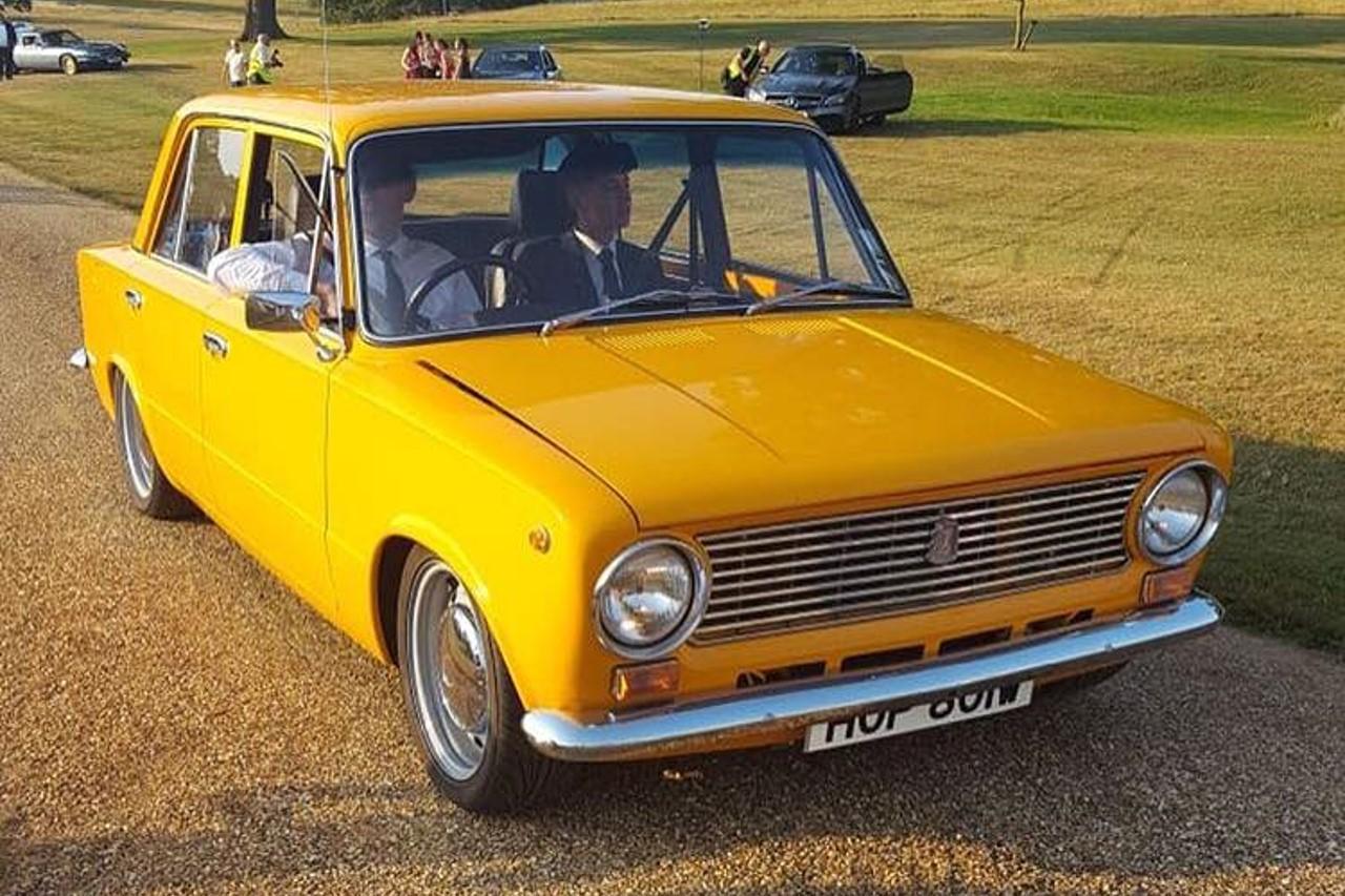 Insolite. Un "sleeper" Lada 2101 à moteur Ford de 240 ch