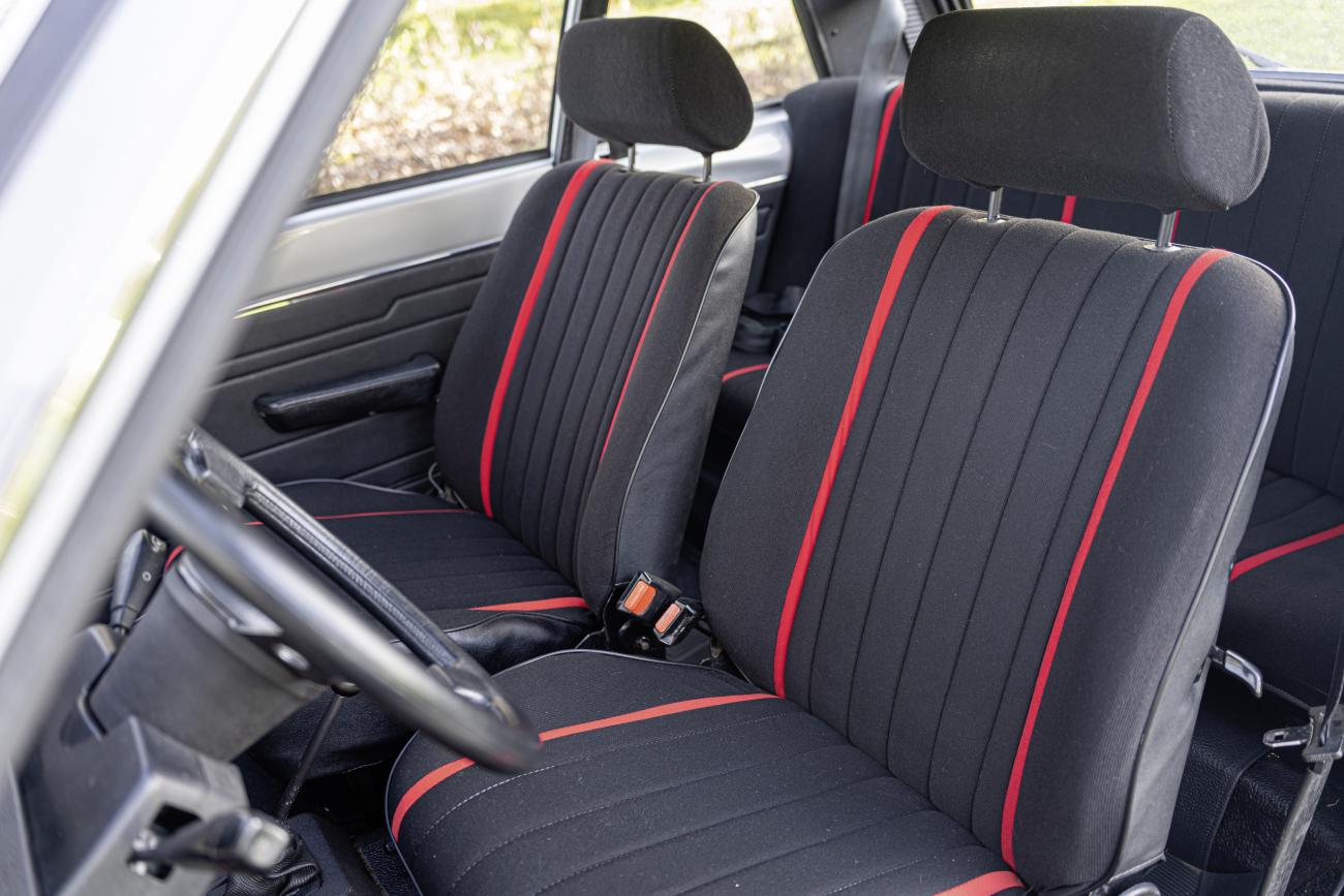 Diaporama et photos - La Peugeot 104 ZS avec 800 km au compteur n'a pas ...