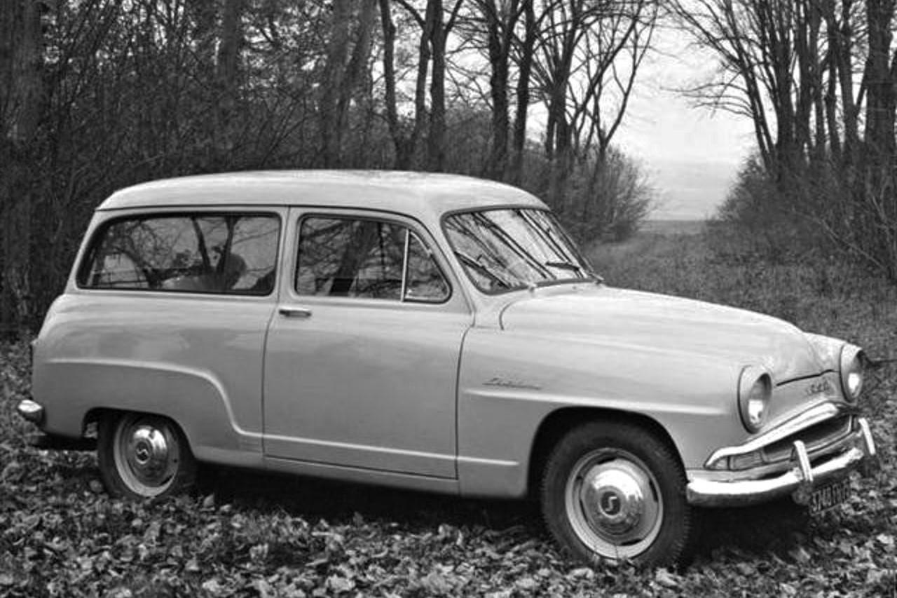 Photo 27 - La Simca Aronde Chatelaine figure parmi les rares breaks de ...