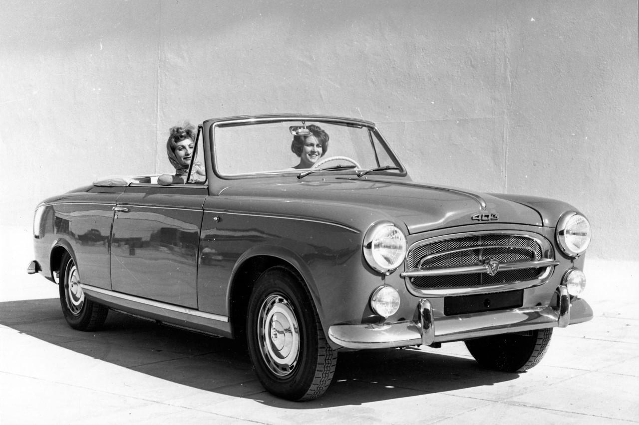 Photo 4 - La Peugeot 403 Cabriolet, rendue célèbre sur le petit écran ...