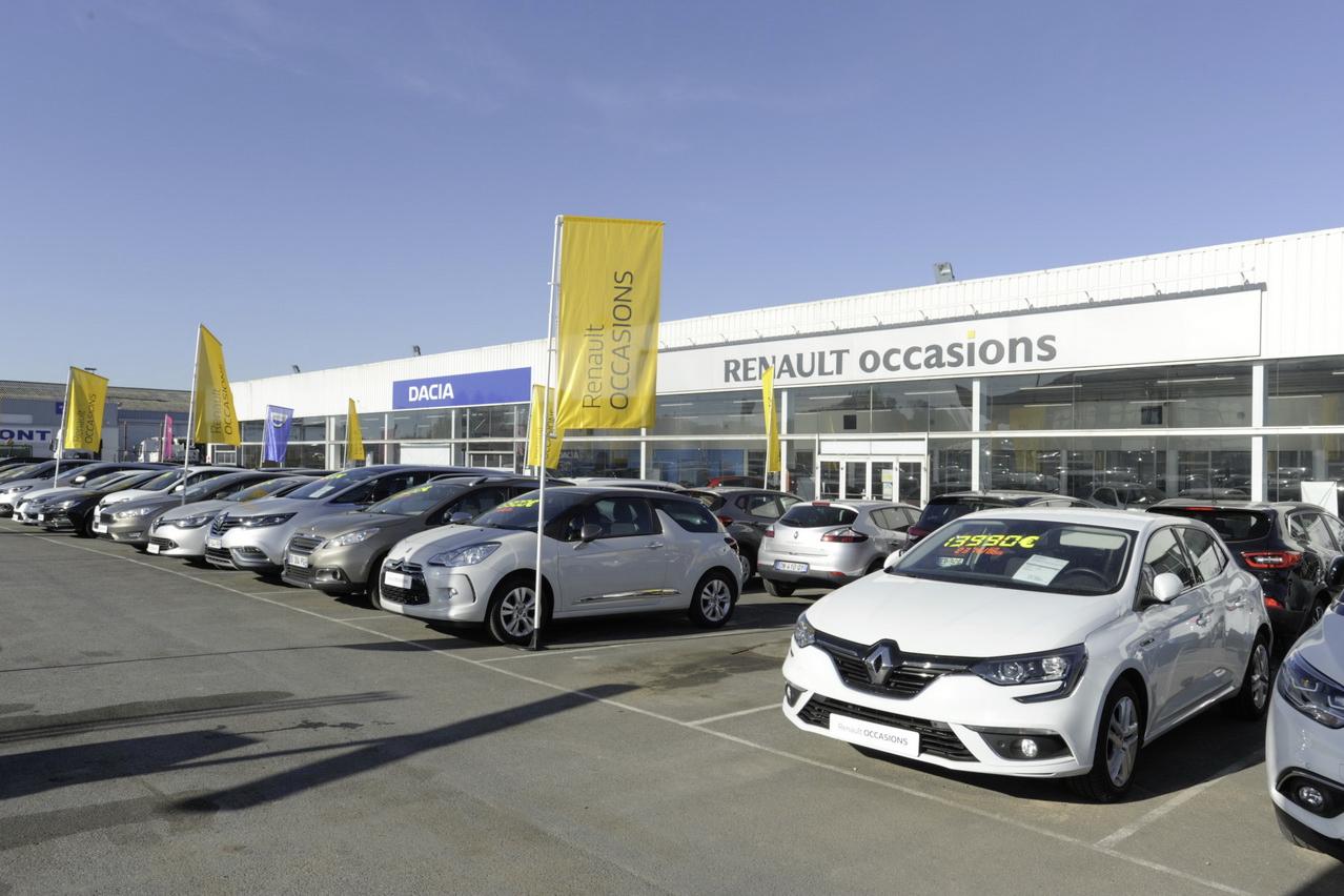 Photo 1 - parc occasion renault - Baromètre occasion. L’inflation des ...