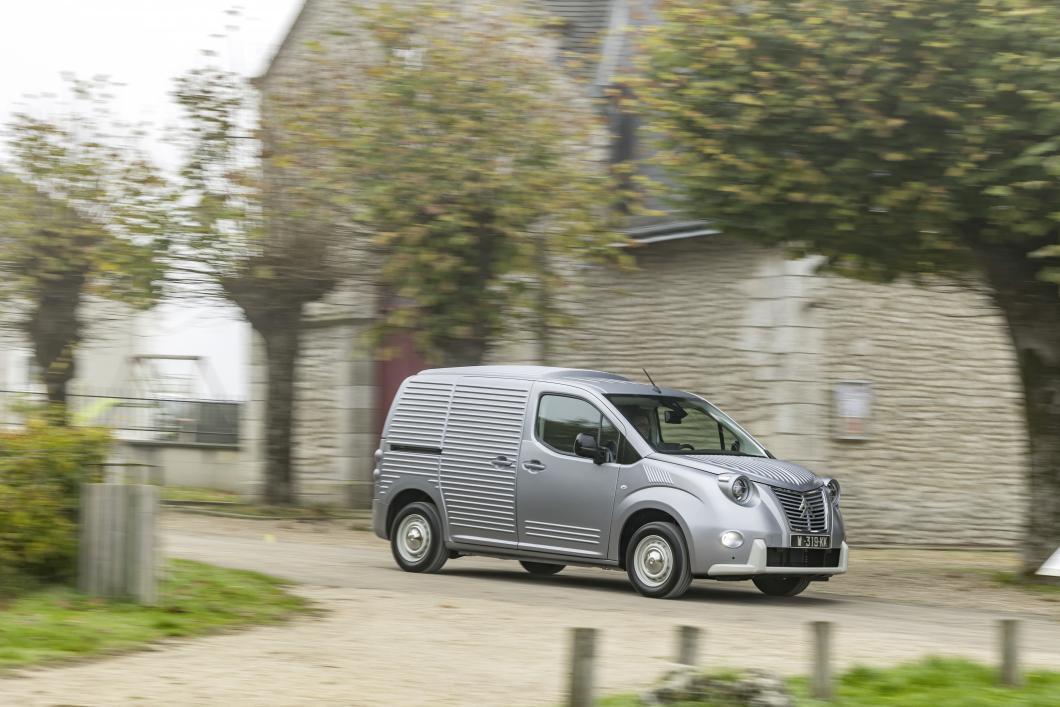 Photo 6 - Caselani Berlingo 2C - Trophées de L’argus 2023. Qui recevra ...