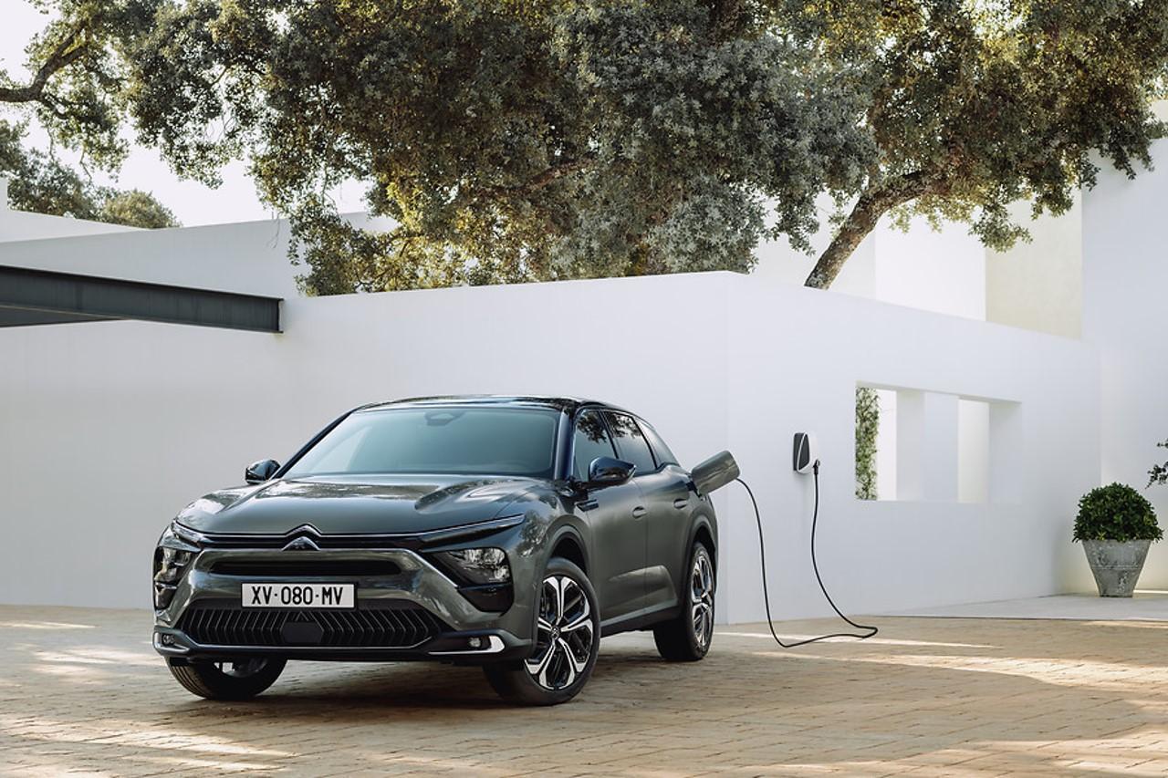 Citroën C5 X (2023). Un moteur hybride rechargeable de 180 ch pour la ...