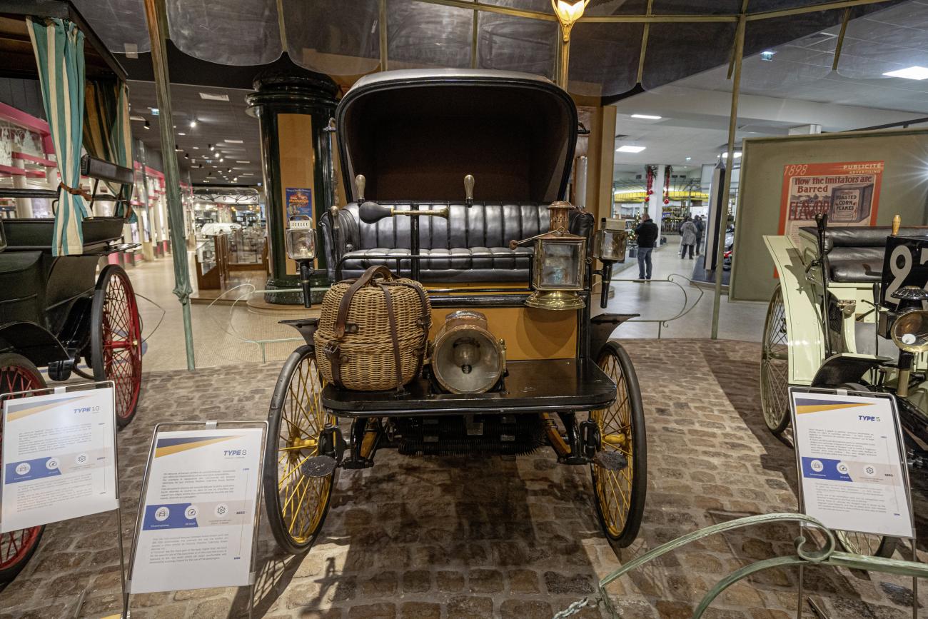 Photo 3 - Pour faire tourner des véhicules comme cette Peugeot Type 8 ...