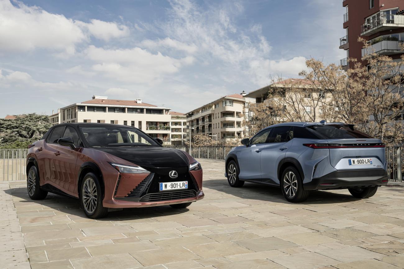 Lexus RZ 450e (2023). Prix, gamme et équipements du grand SUV électrique