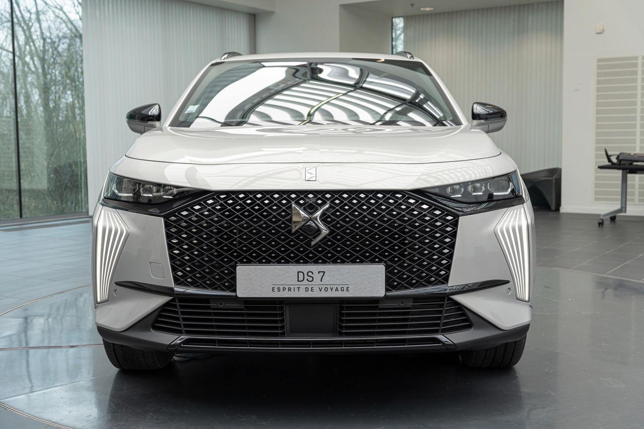 DS 7 (2023). Prix, gamme et équipements du SUV premium français