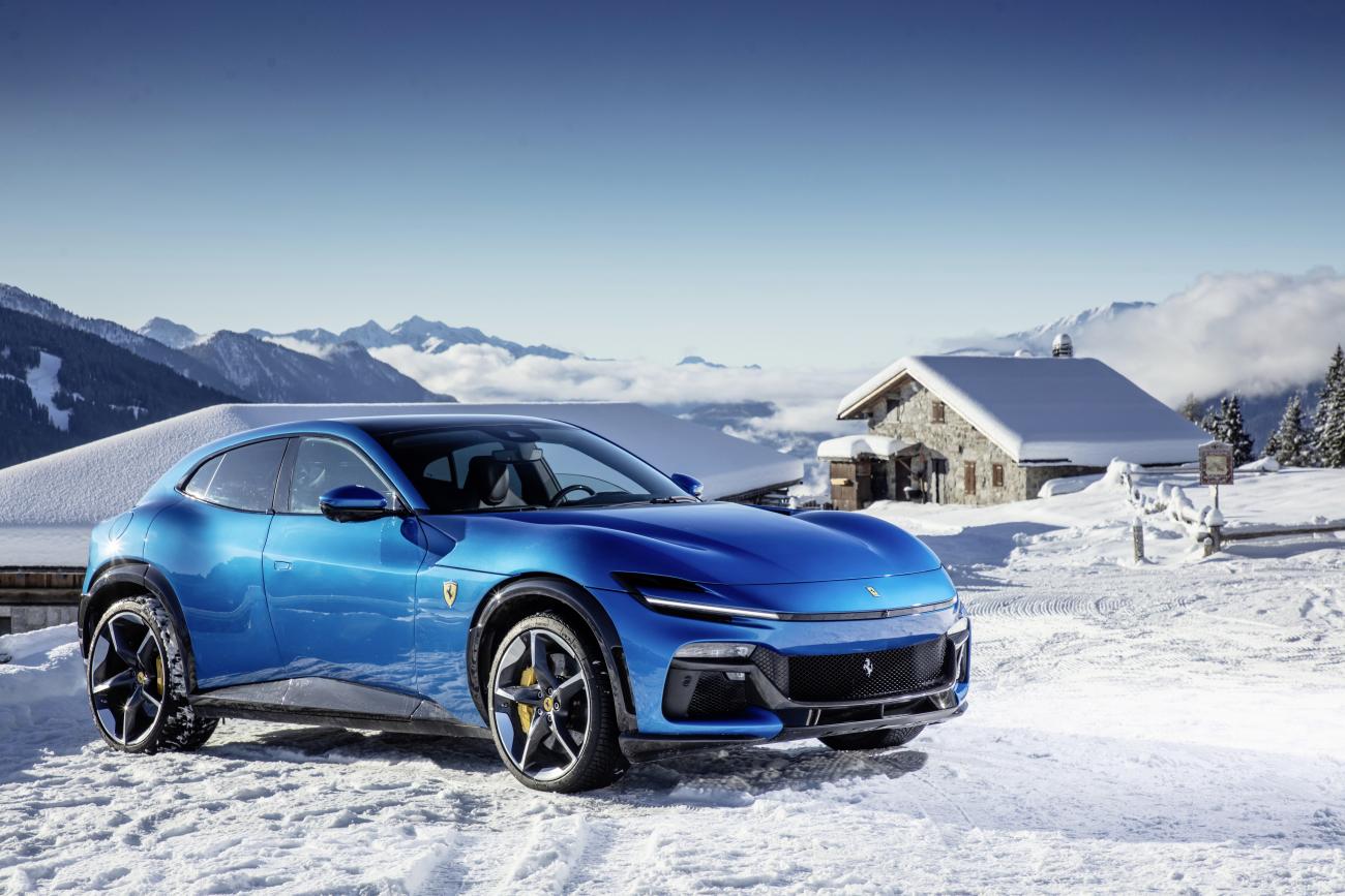 Ferrari Purosangue (2023). Le prix, les équipements et les options du ...