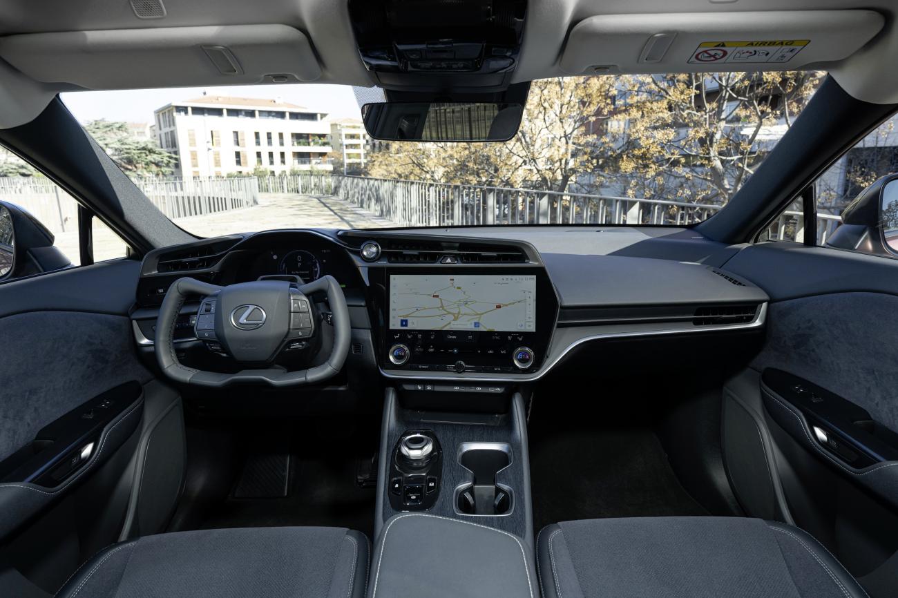 Diaporama et photos - Essai Lexus RZ : j’ai testé son volant ...