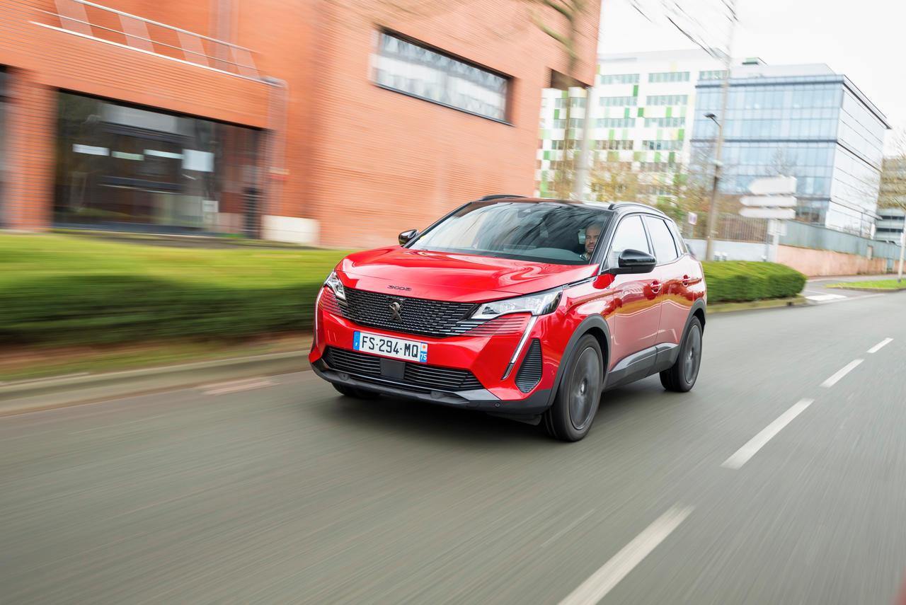 Photo 4 - La deuxième génération de Peugeot 3008 fait partie des ...