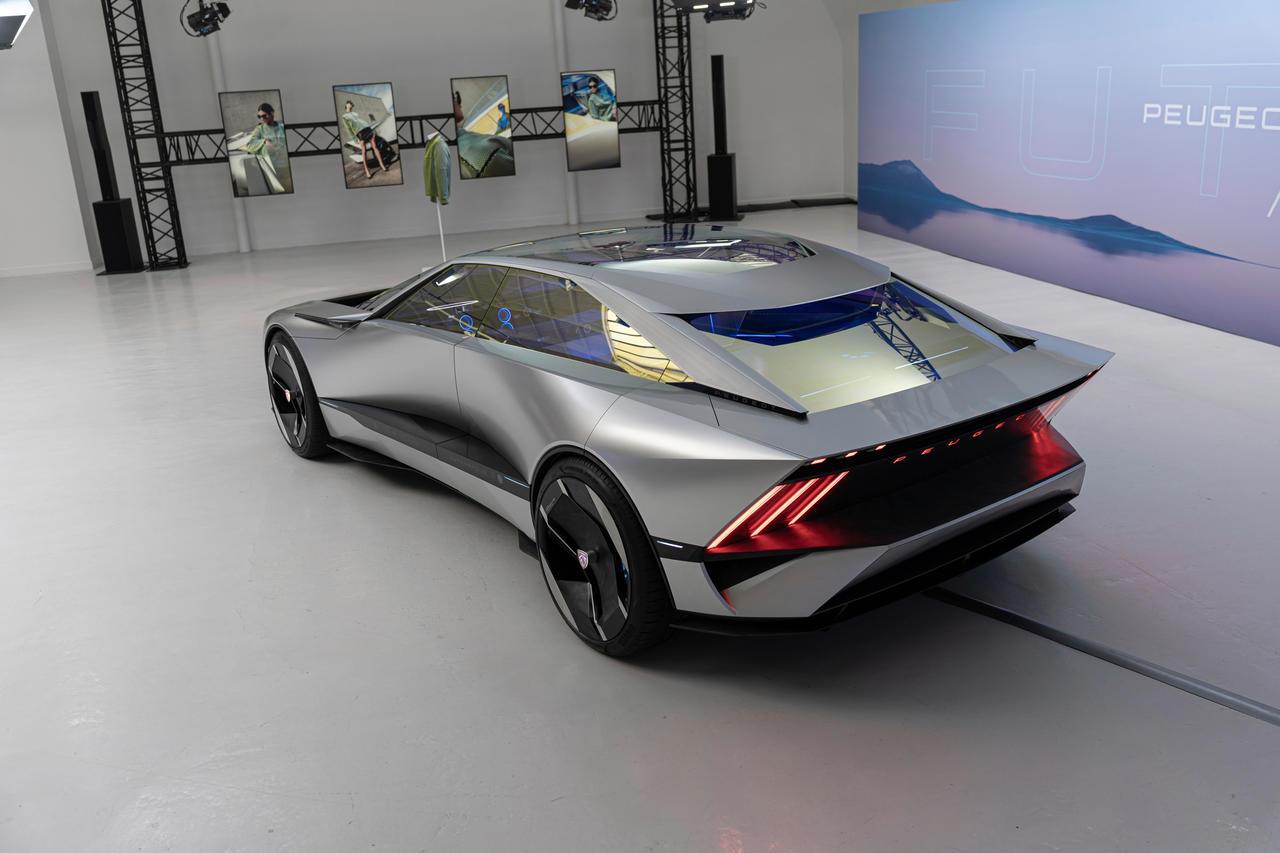 Photo 3 - peugeot inception concept arrière - Peugeot Inception : à la ...