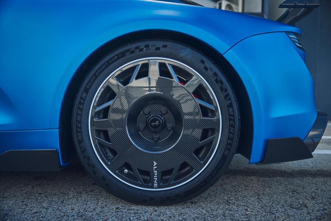 Photo 15 - Alpine A110 R prix fiche technique acceleration - Essai Alpine A110 R (2023) : l ...