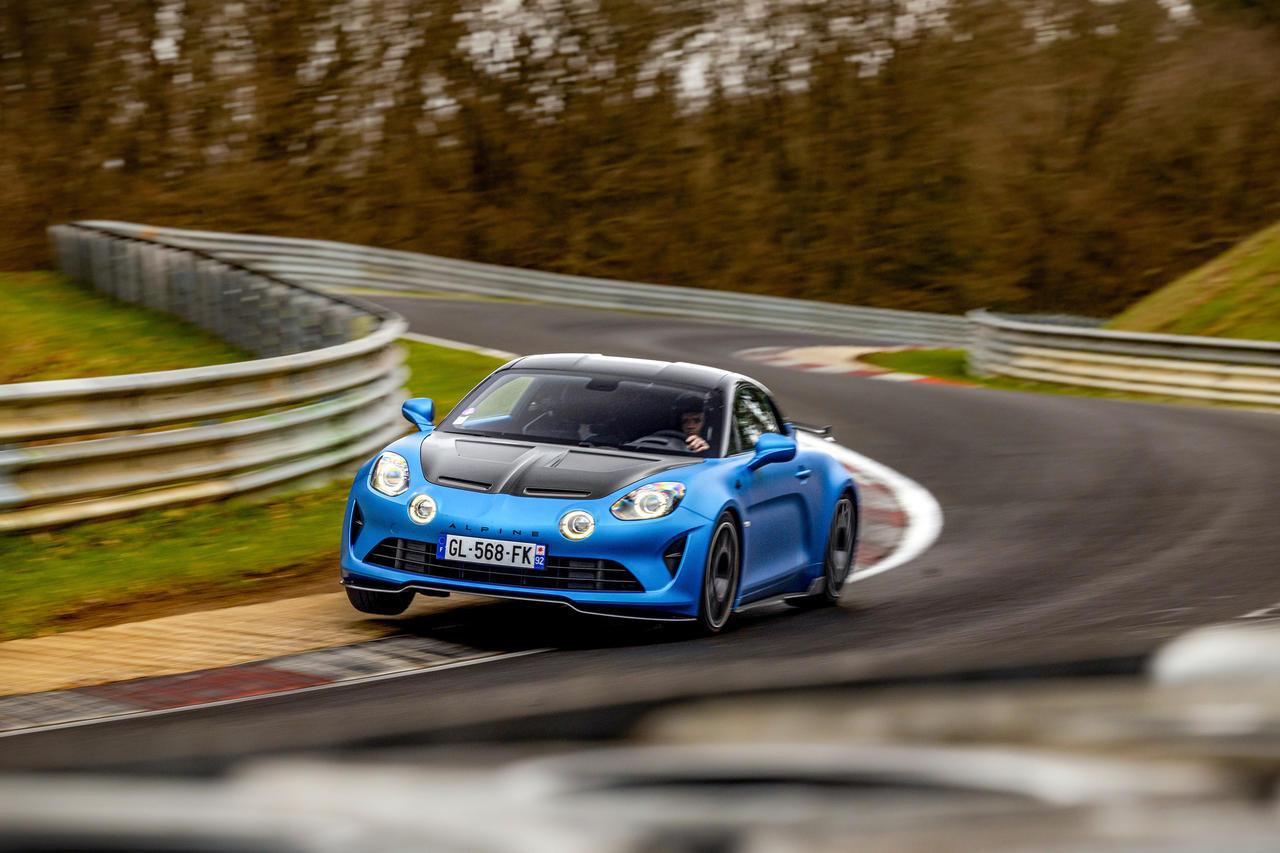Photo 2 - Alpine A110 R Nurburgring - Essai extrême : l’Alpine A110 R ...