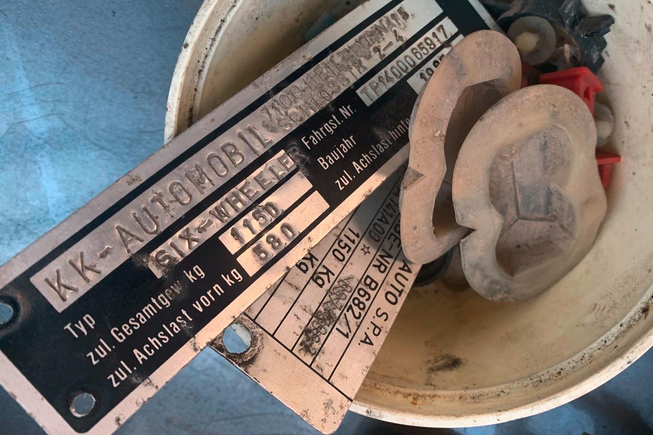 Photo 7 - La voiture est homologuée pour la route. - Fiat Panda (1986). Une version pick-up à ...