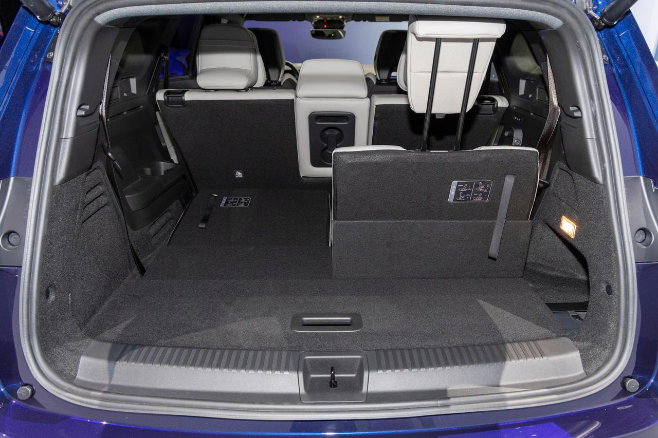 Photo 16 - En configuration 7 places, le volume de coffre est limité à 159 litres, contre 247 ...