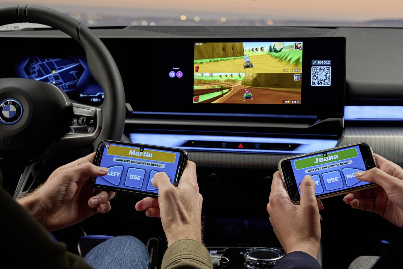 Quand BMW, Renault, Tesla, Mercedes… transforment leurs voitures en ...