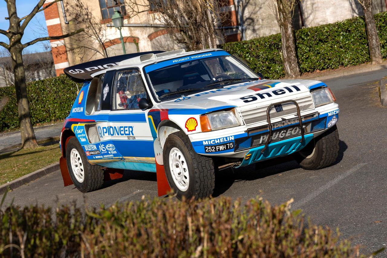 Peugeot 205 GTI, T16, Griffe… la saga des sportives en vidéo