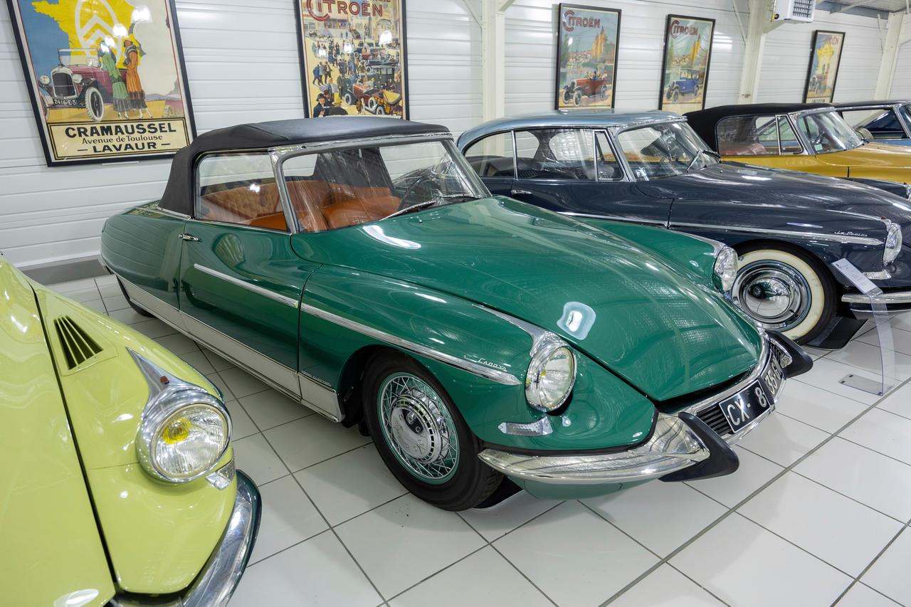 Photo 16 - Citroën DS Cabriolet "Le Caddy" par Chapron - Un homme, une collection. Les DS ...